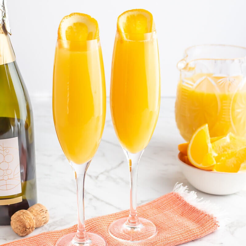 20 Easy Christmas Batch Mocktails For Festive Hosting - The Mindful ...