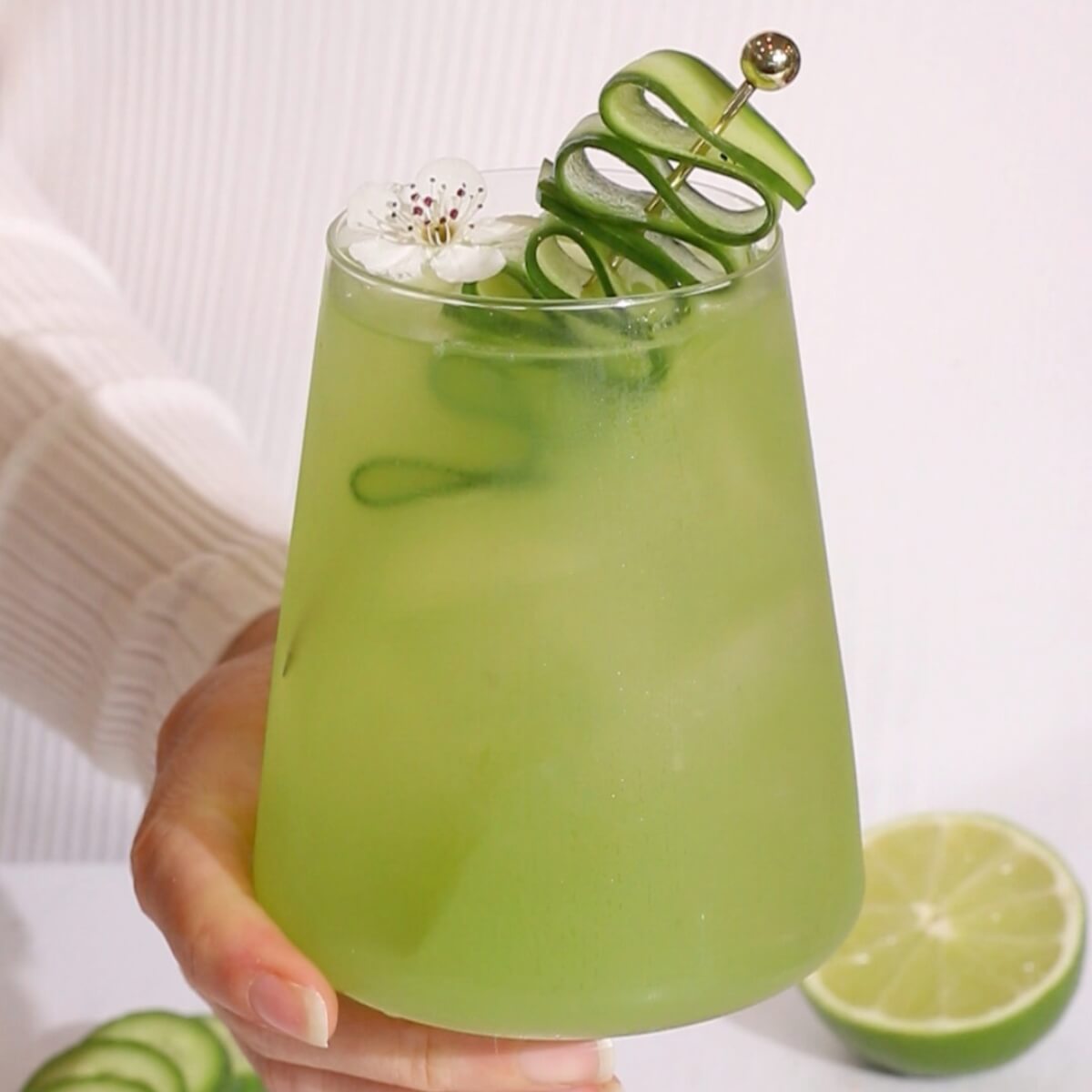 Non Alcoholic Mimosa Mocktail - The Mindful Mocktail